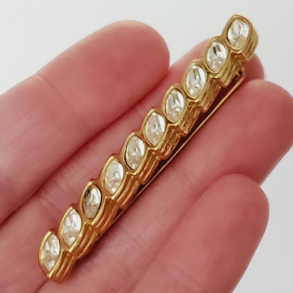 Swarovski | Jewelry | Vintage Sal Swarovski Crystal Brooch Pin Gold Euc ...